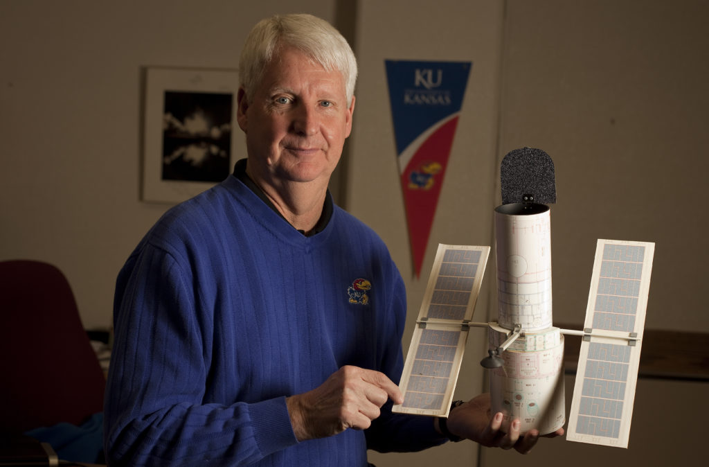 Former astronaut Steve Hawley answers universal questions for Hubble’s ...